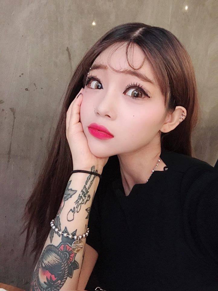 When you confessed to your girl | Scrolller