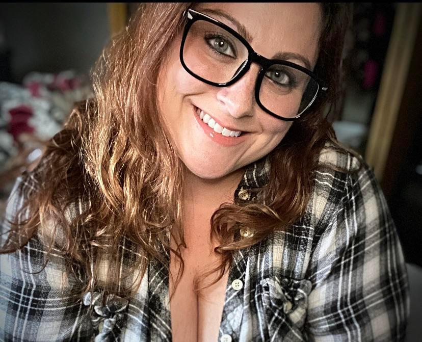 When you try to take a cute picture and end up looking like Garth from Wayne’s World 😂😂 Party On ...