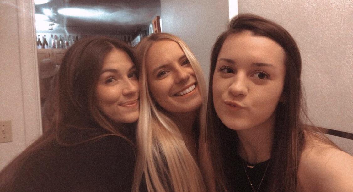 Which one? (PMs open) [3] | Scrolller