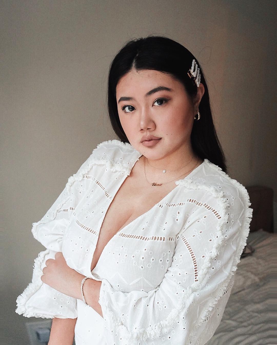 White Frock - Part 1 | Scrolller