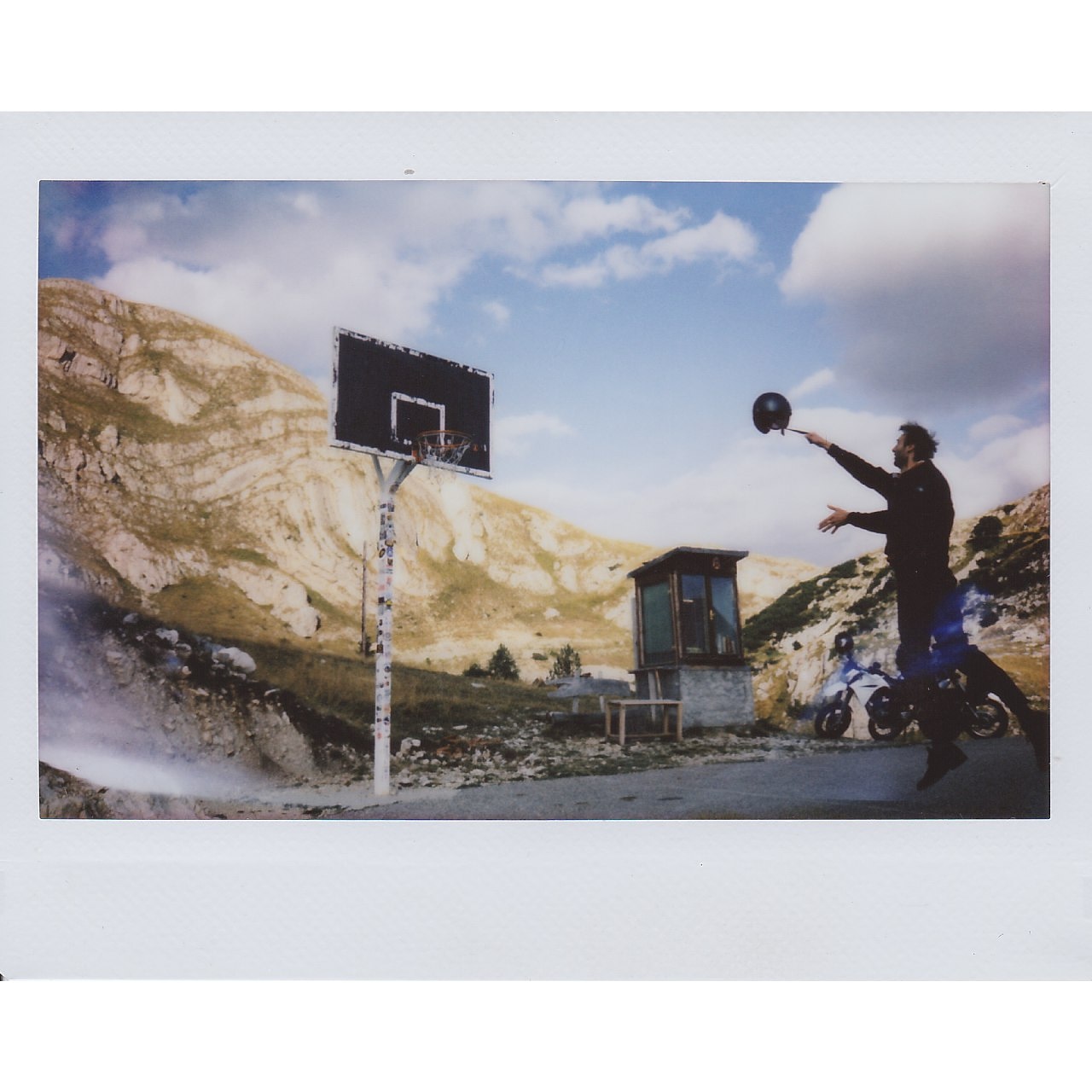 White spots in photos | Scrolller