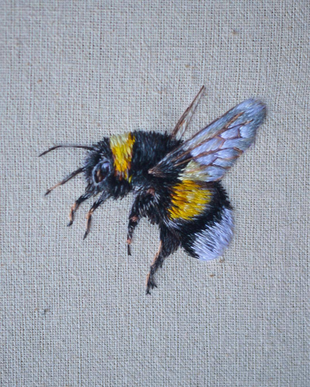 White-tailed Bumblebee, hand embroidery, me, 2019 | Scrolller