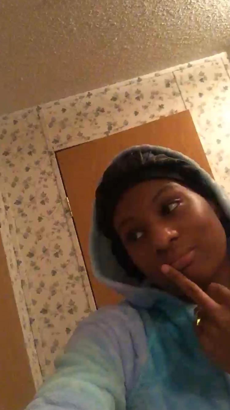 who can put there dick inside me? | Scrolller