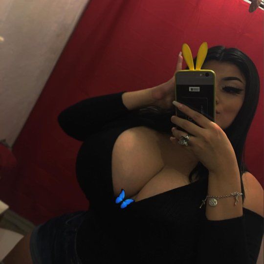 Who dis? | Scrolller