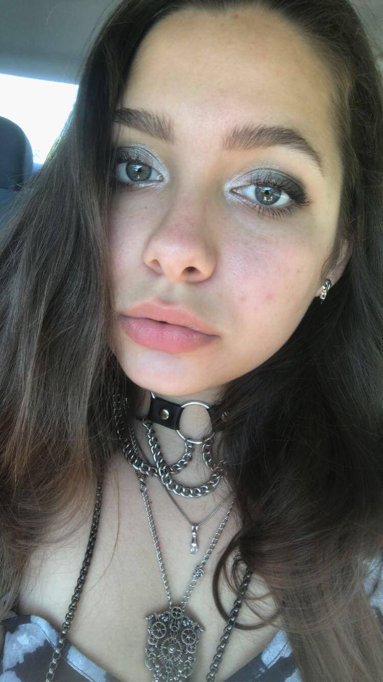 Who do I look like? 18F | Scrolller