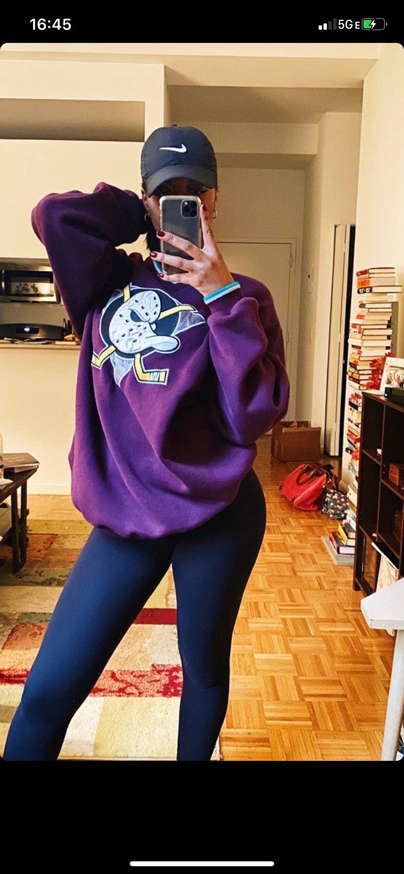 Who is clapping them cheeks right now in vacay? | Scrolller