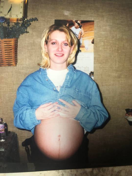 Who Likes My Pregnant Mom Scrolller