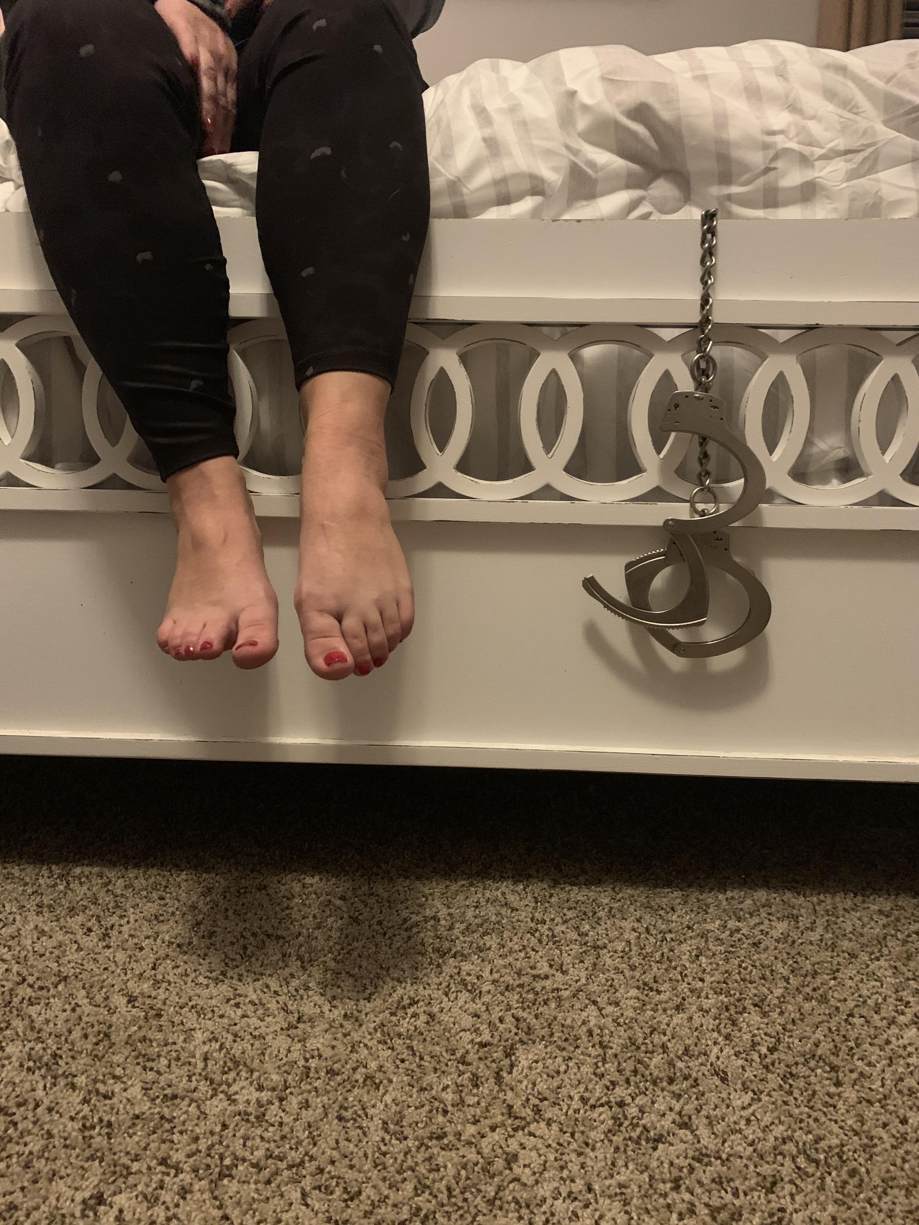 Who wants to lock me up? 😉 | Scrolller