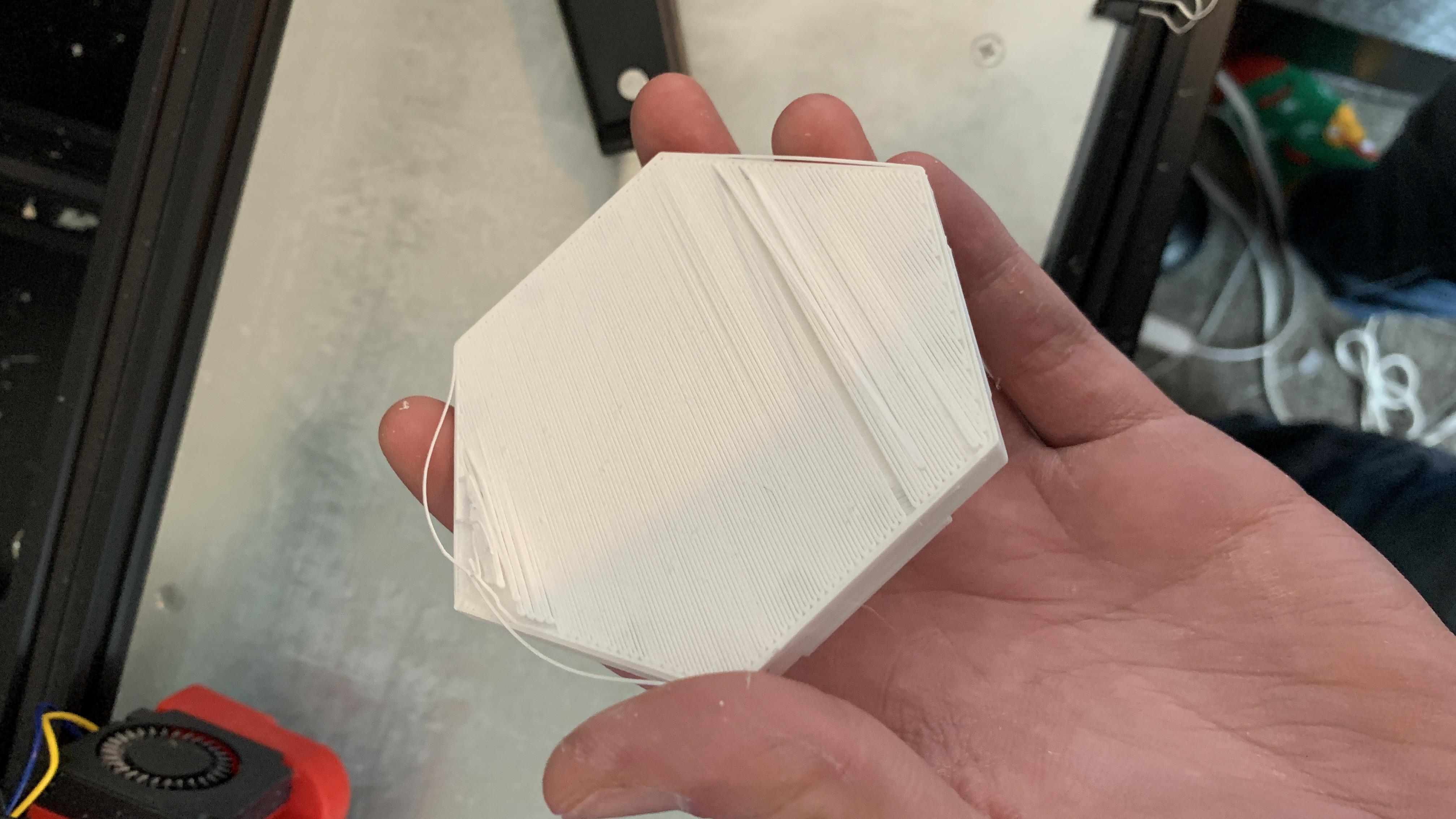 Why does my first layer end up like this? | Scrolller