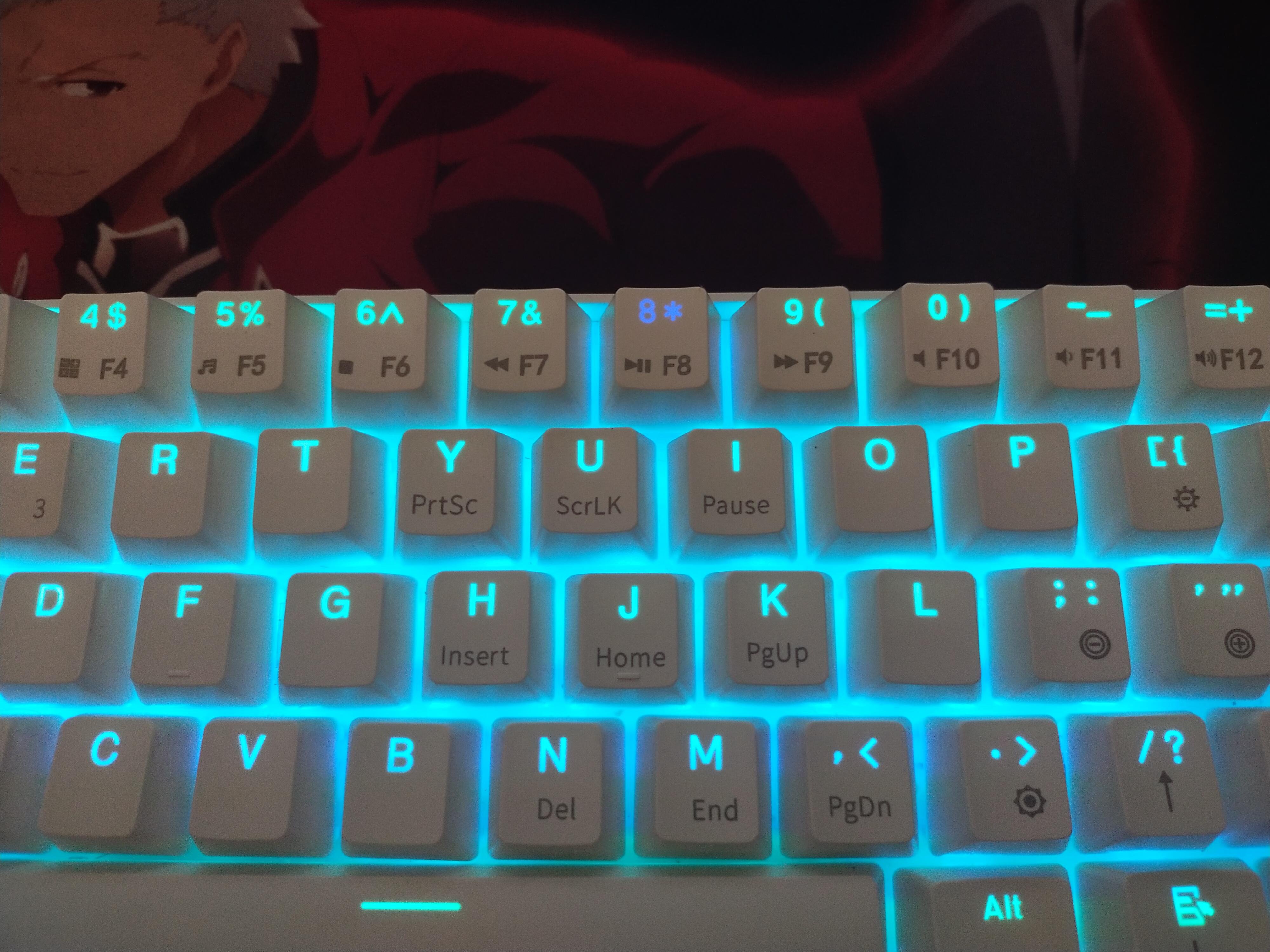 Why is my number 8 different colour. This is on the rk61 | Scrolller