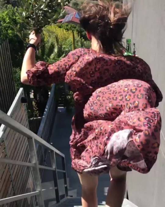 I'm sure all she wanted was to show how windy it was | Scrolller