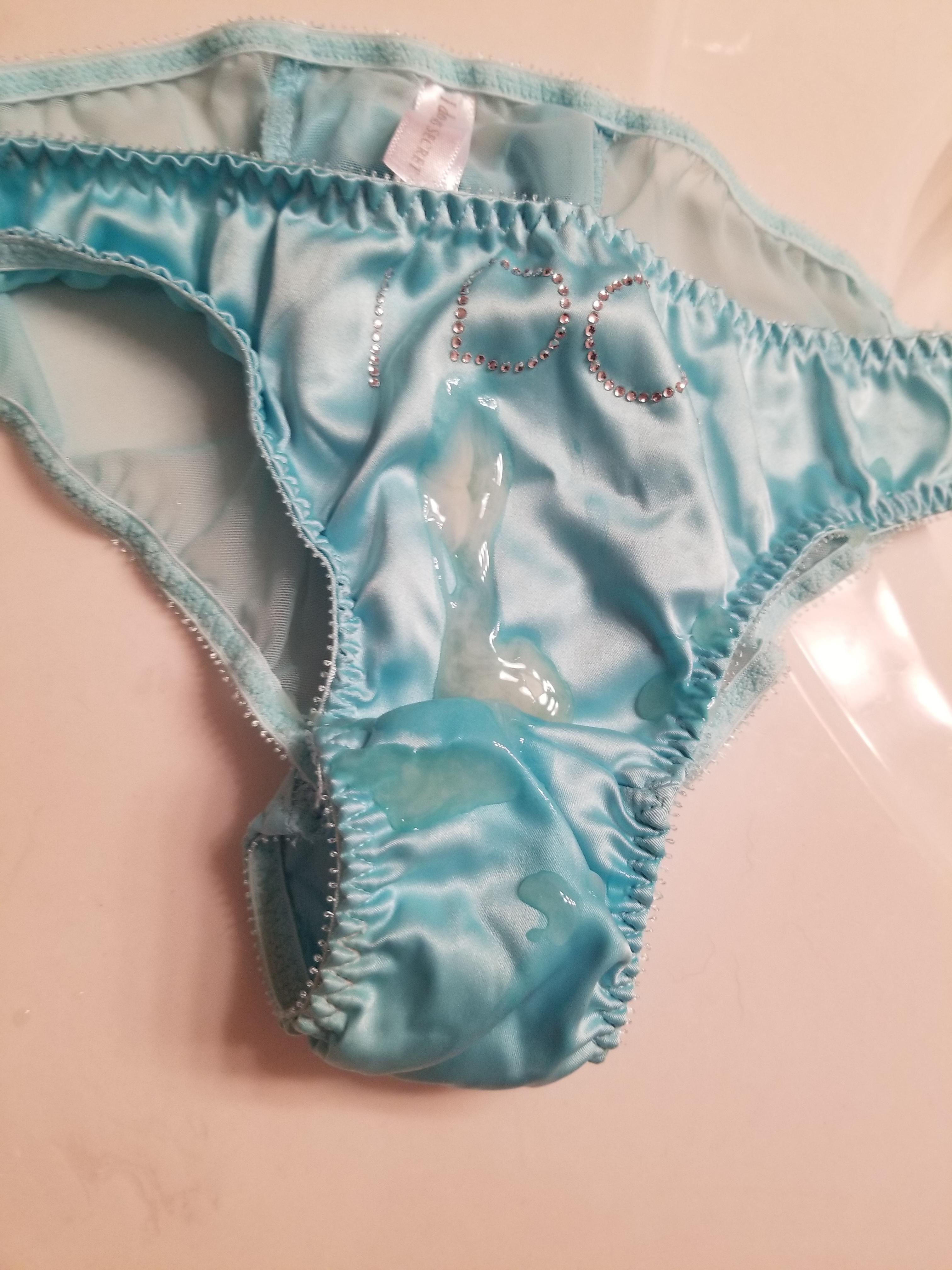 Wifes Panties Scrolller