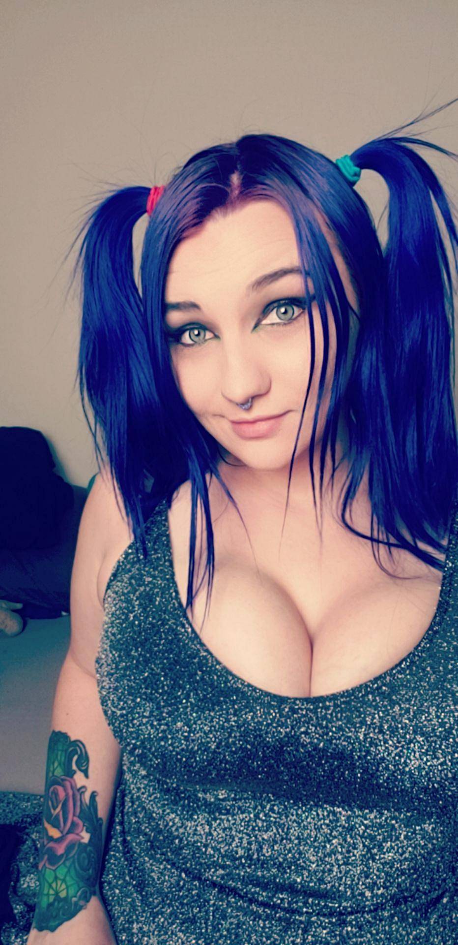 Pillow top cleavage there nice and soft boobs will always make the best pillows | Scrolller