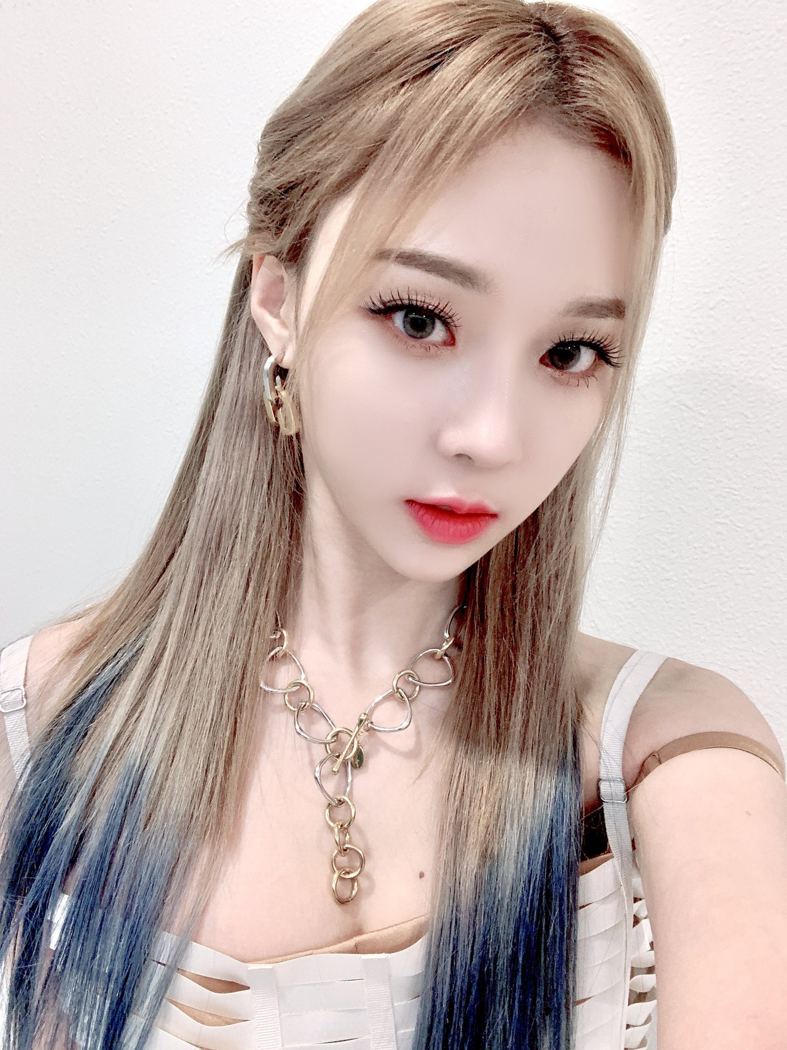 Winter - aespa | Scrolller