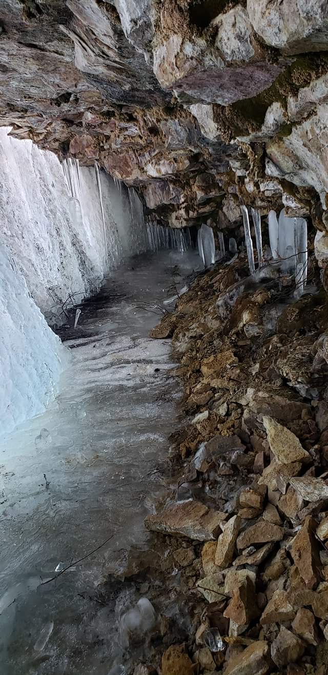 Winter hiking - Spearfish, SD | Scrolller