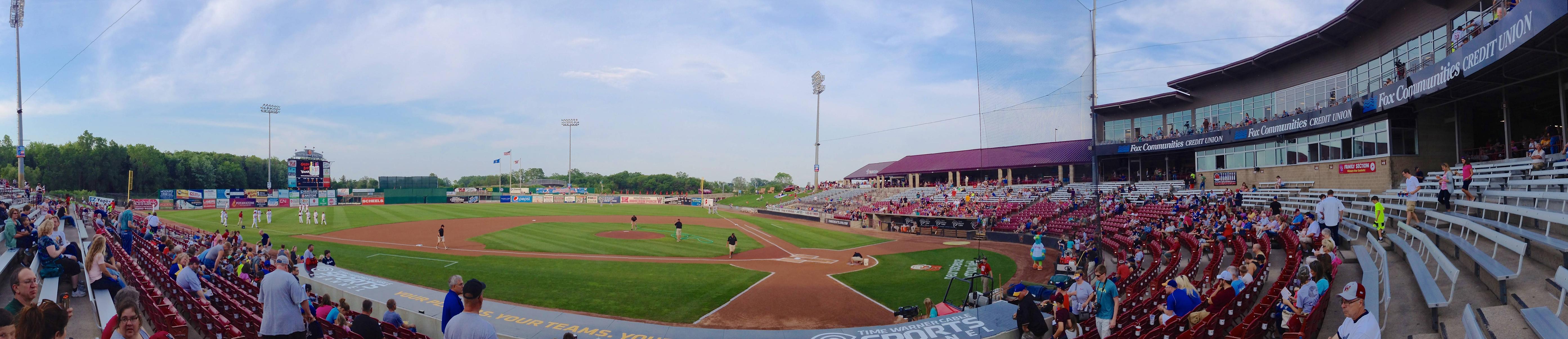 Wisconsin Ballpark (9288 x 2006) | Scrolller