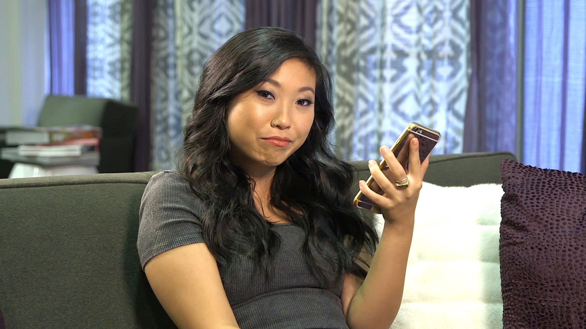 Wonder who she is texting | Scrolller