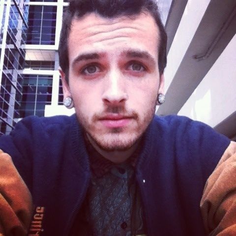 Work breaks are so short T__T | Scrolller