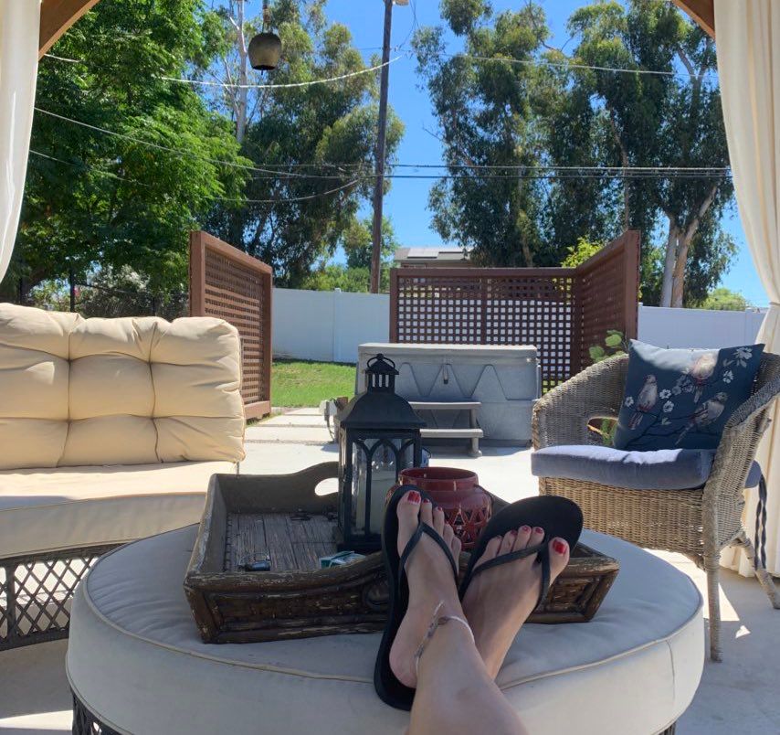 worship those feet | Scrolller