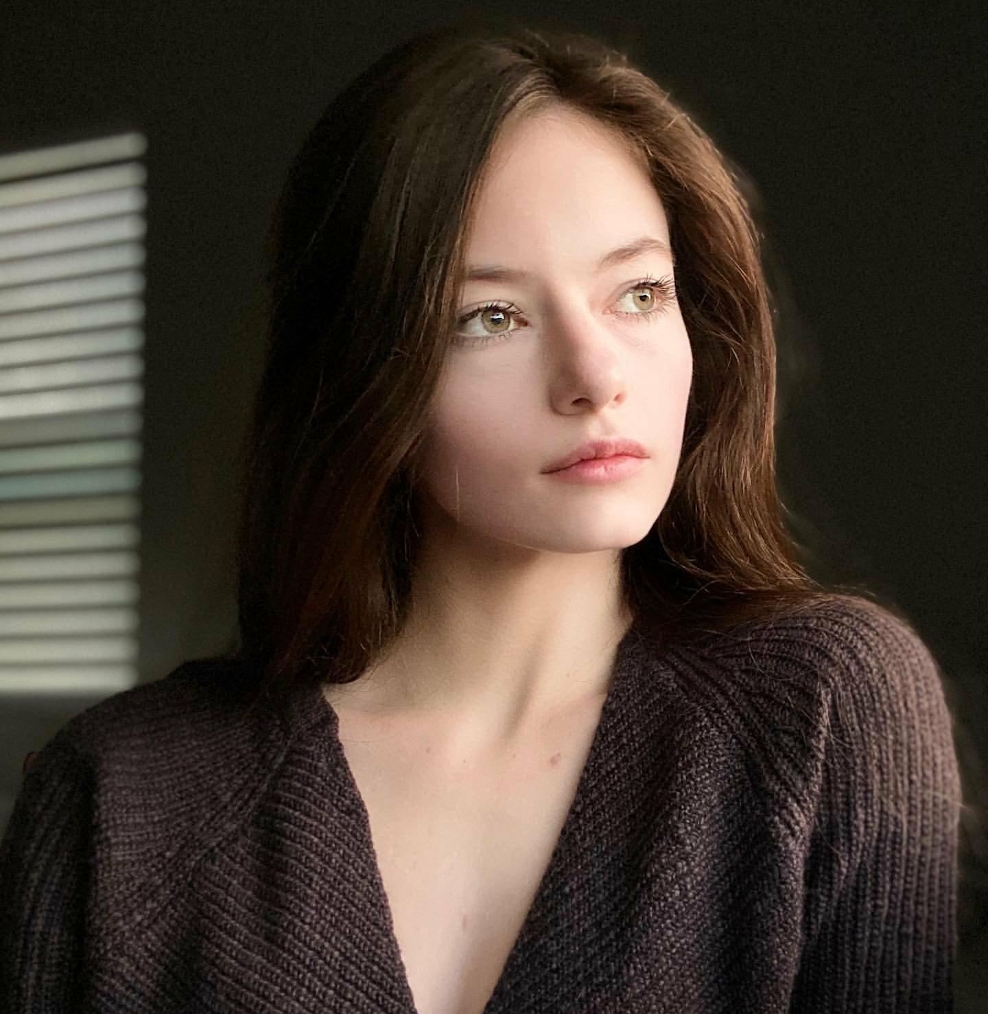 Would Love To Shoot A Few Thick Ropes Of Cum On Mackenzie Foys Perfect Face 😏 Scrolller