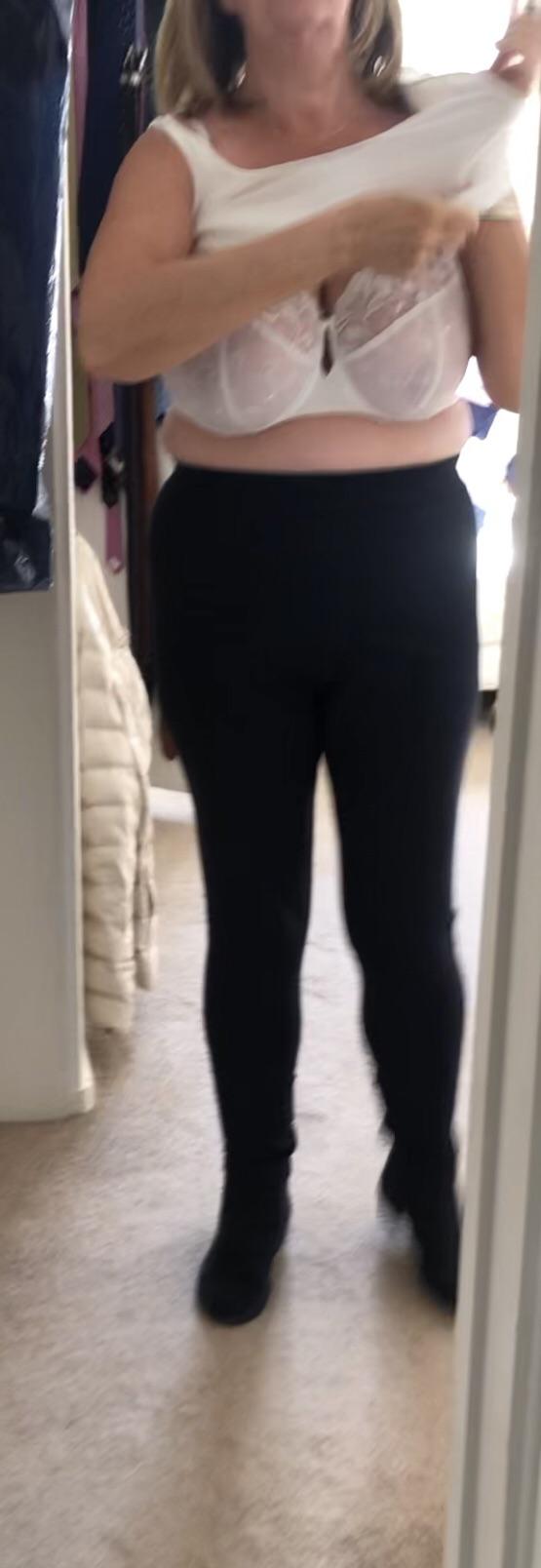 WWYD if you walked in on my mom changing | Scrolller