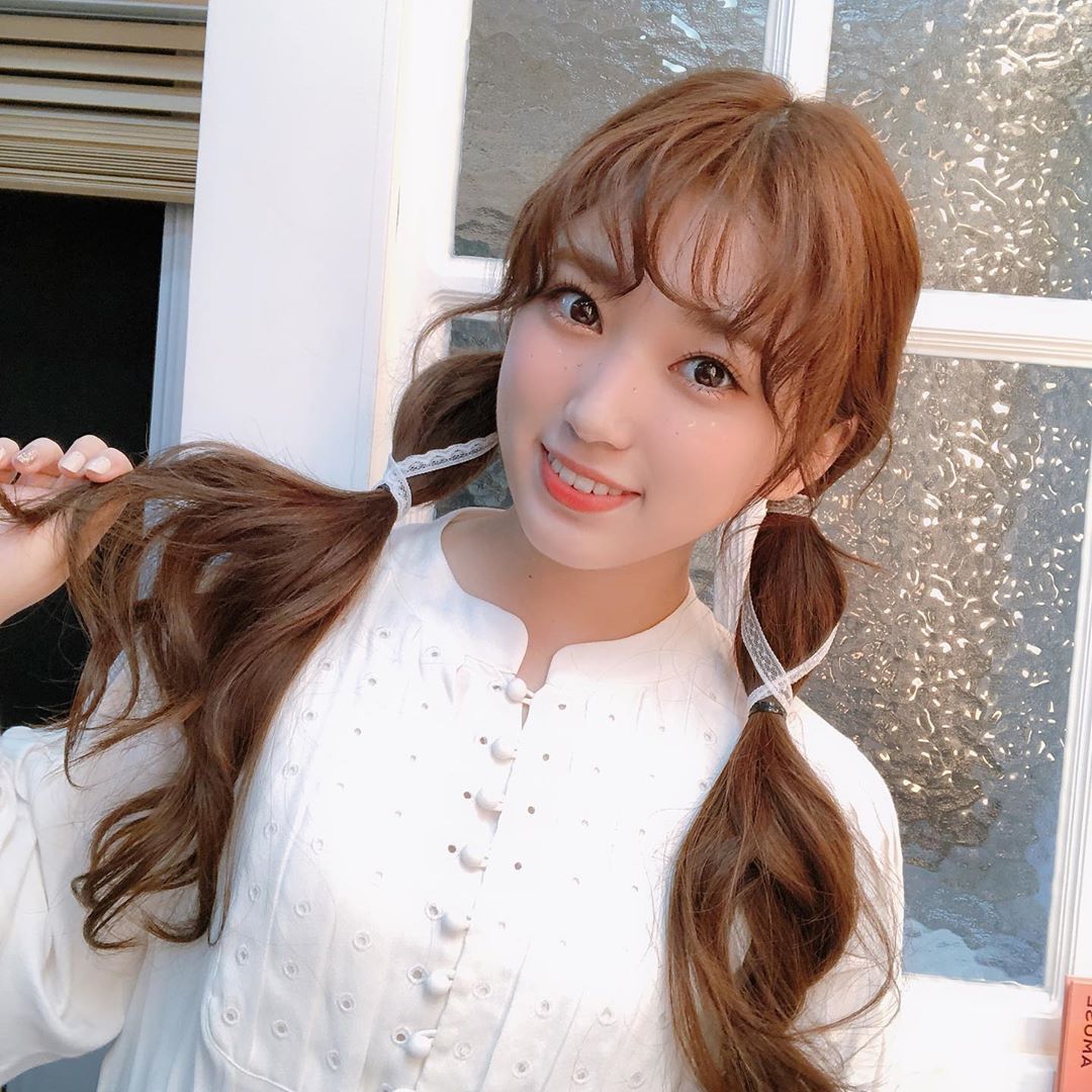 Yabuki Nako | Scrolller