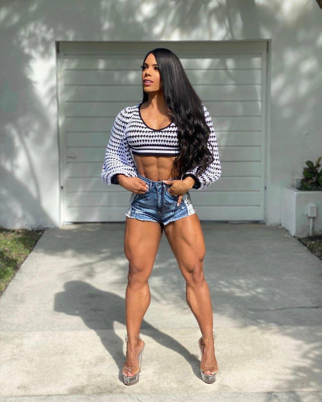 Yarishna Nicole Ayala Scrolller