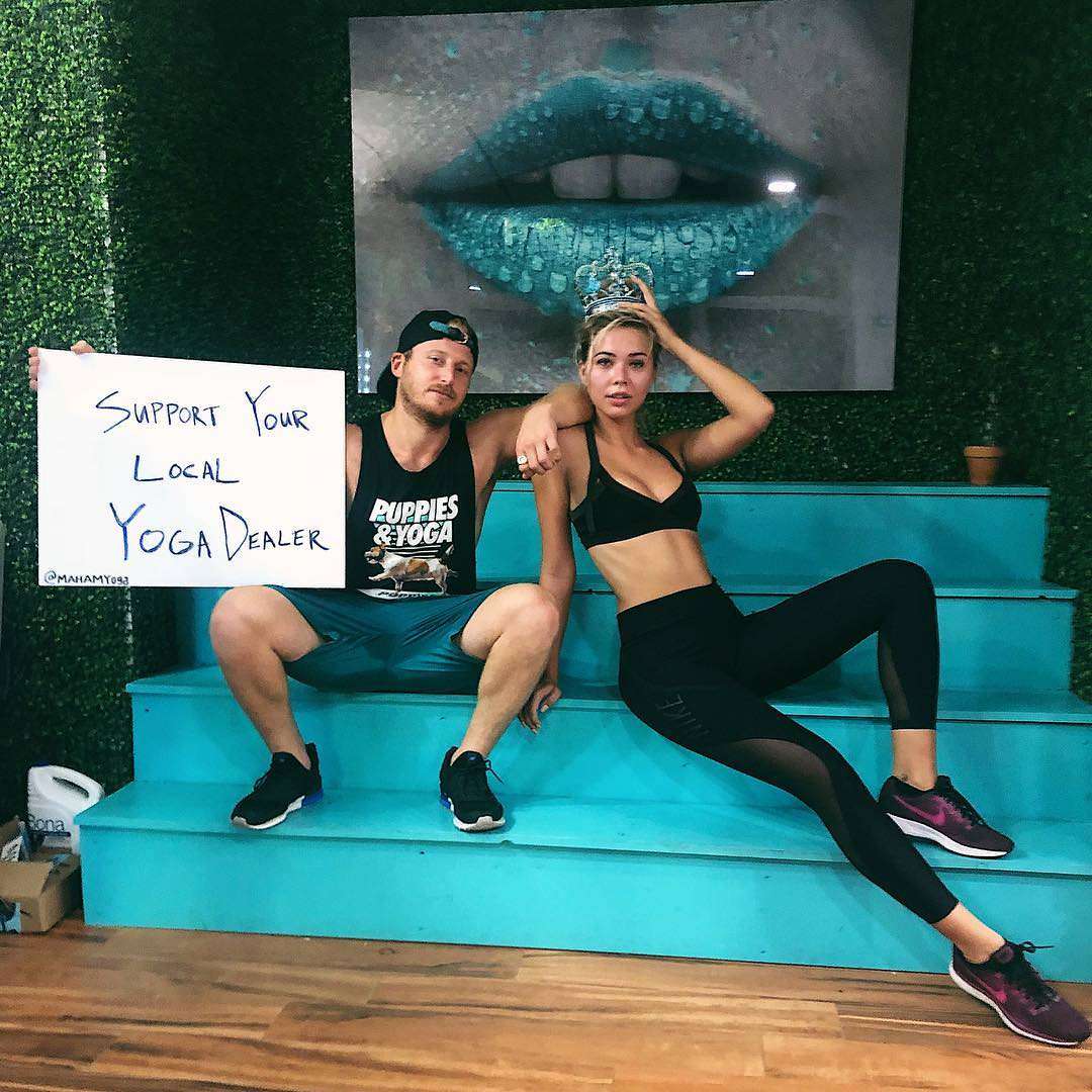 Yoga Queen | Scrolller