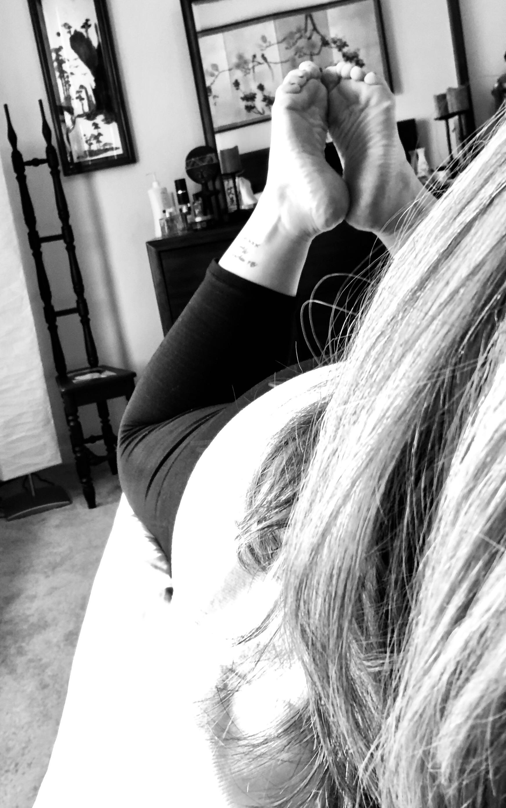 You ️ feet? Me too... | Scrolller