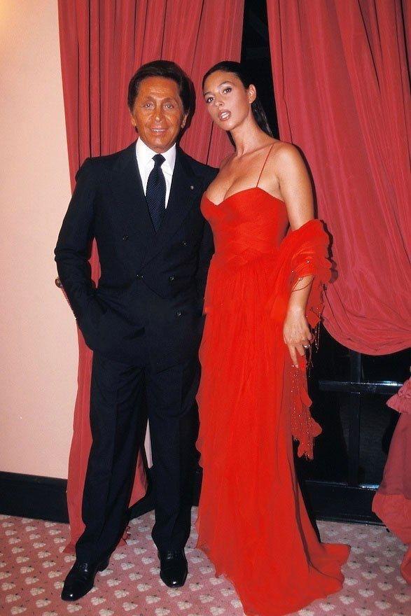 Red overload. | Scrolller