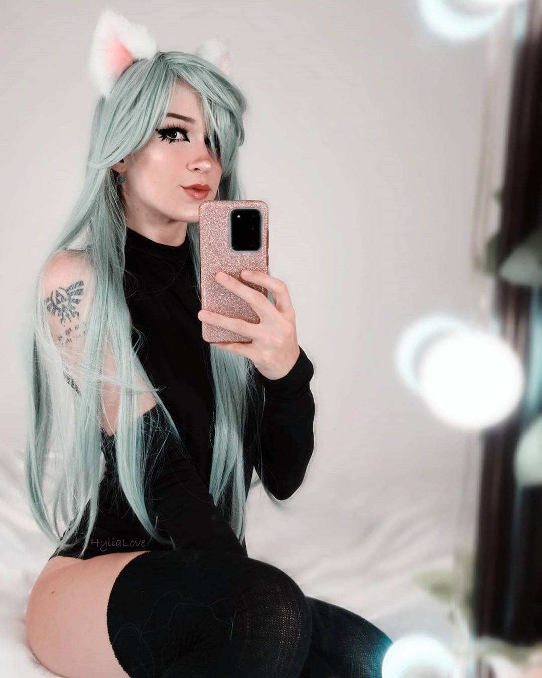 Your cute little kitten💙 | Scrolller