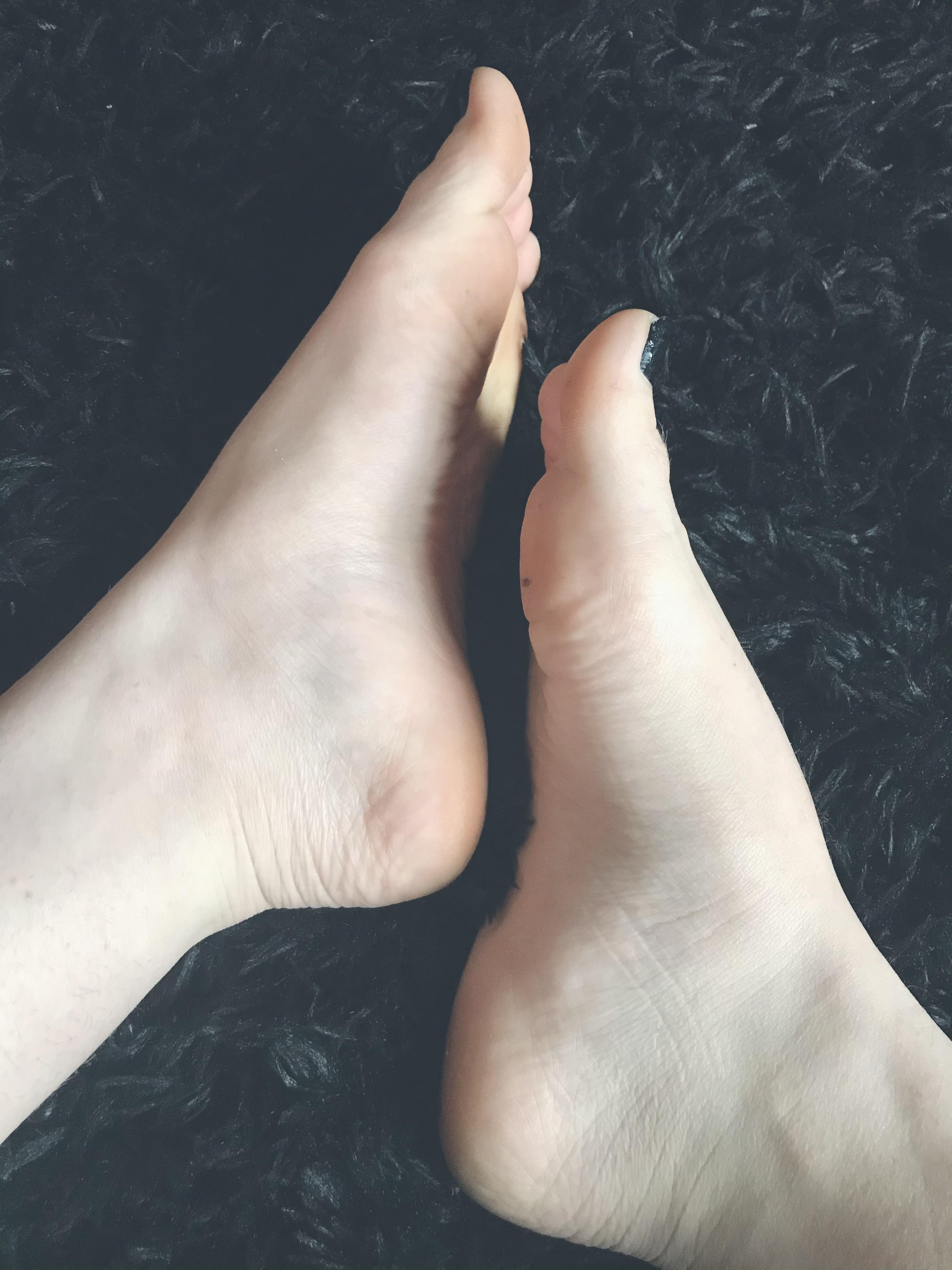 Yours truly 🖤 | Scrolller