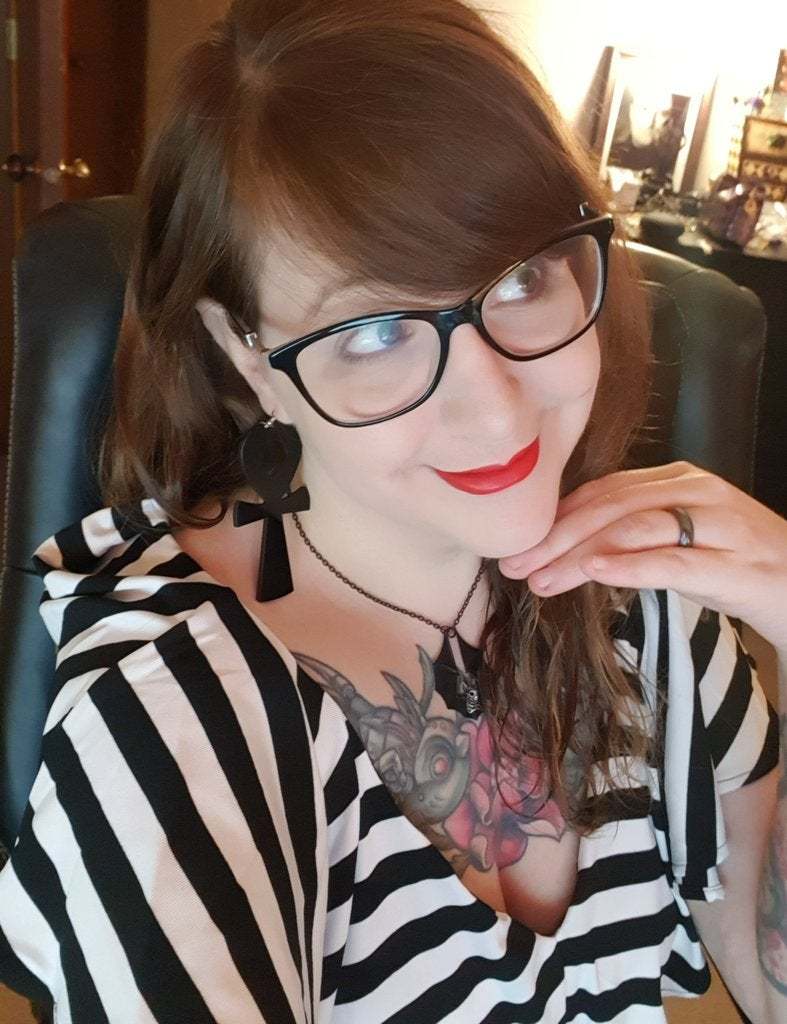 YouTuber PushingUpRoses, AKA Sarah Wilson | Scrolller