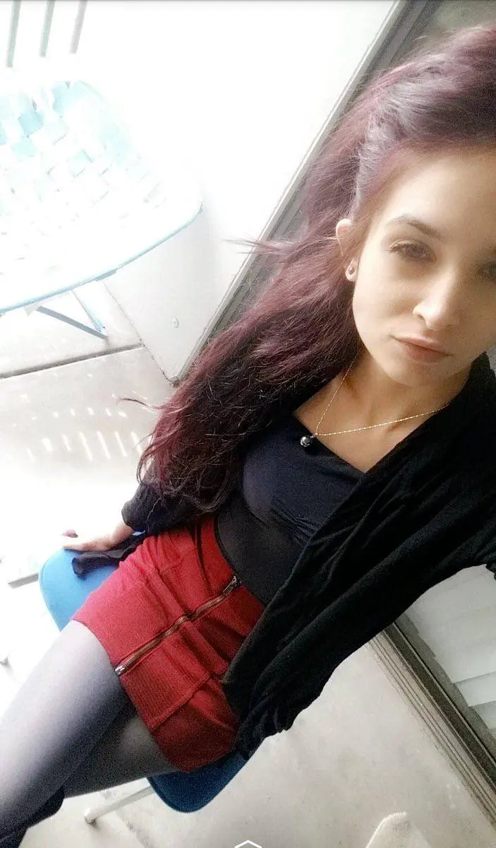 Zoey Kush Scrolller