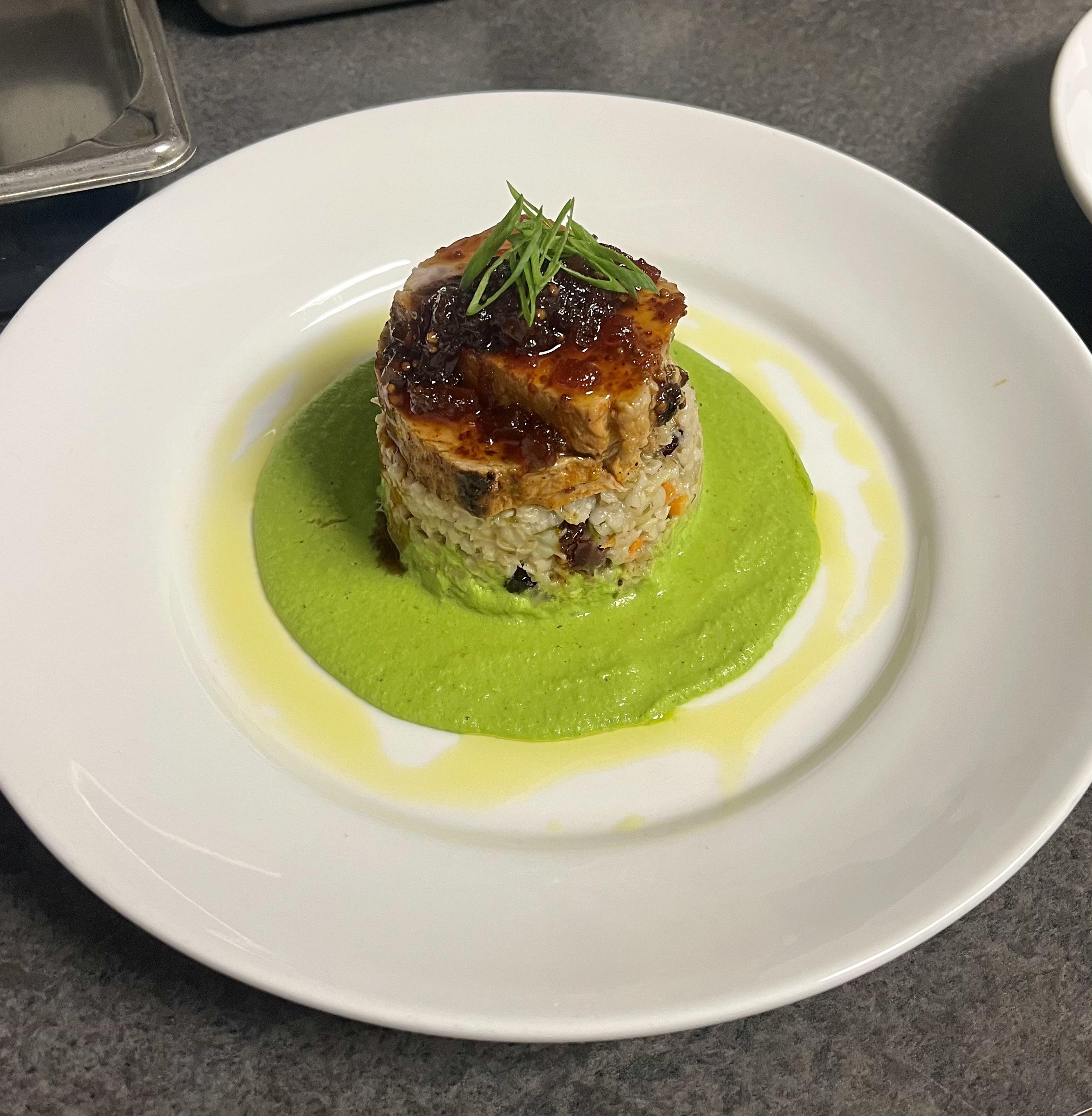[pro/chef] Pork tenderloin, Bulgar pilaf, Pea purée, Apple and Mustard gastrique. | Scrolller