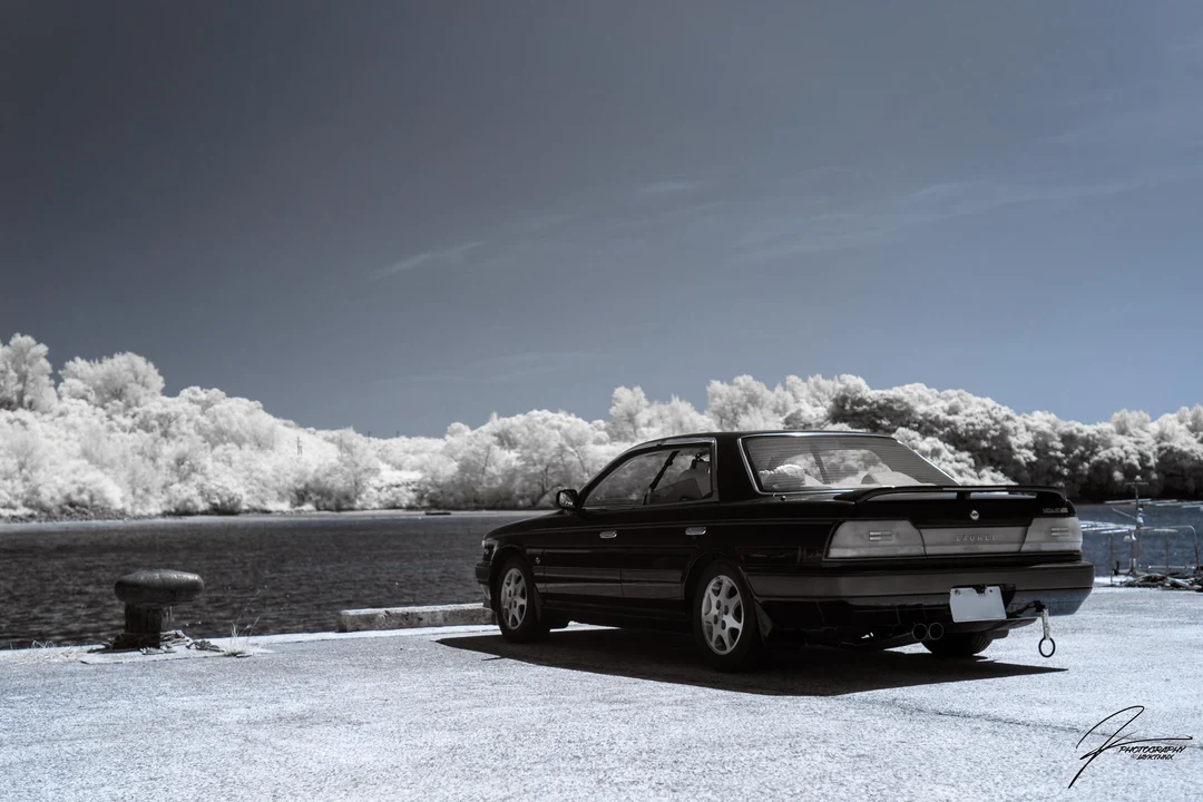 Infrared car photography | Scrolller