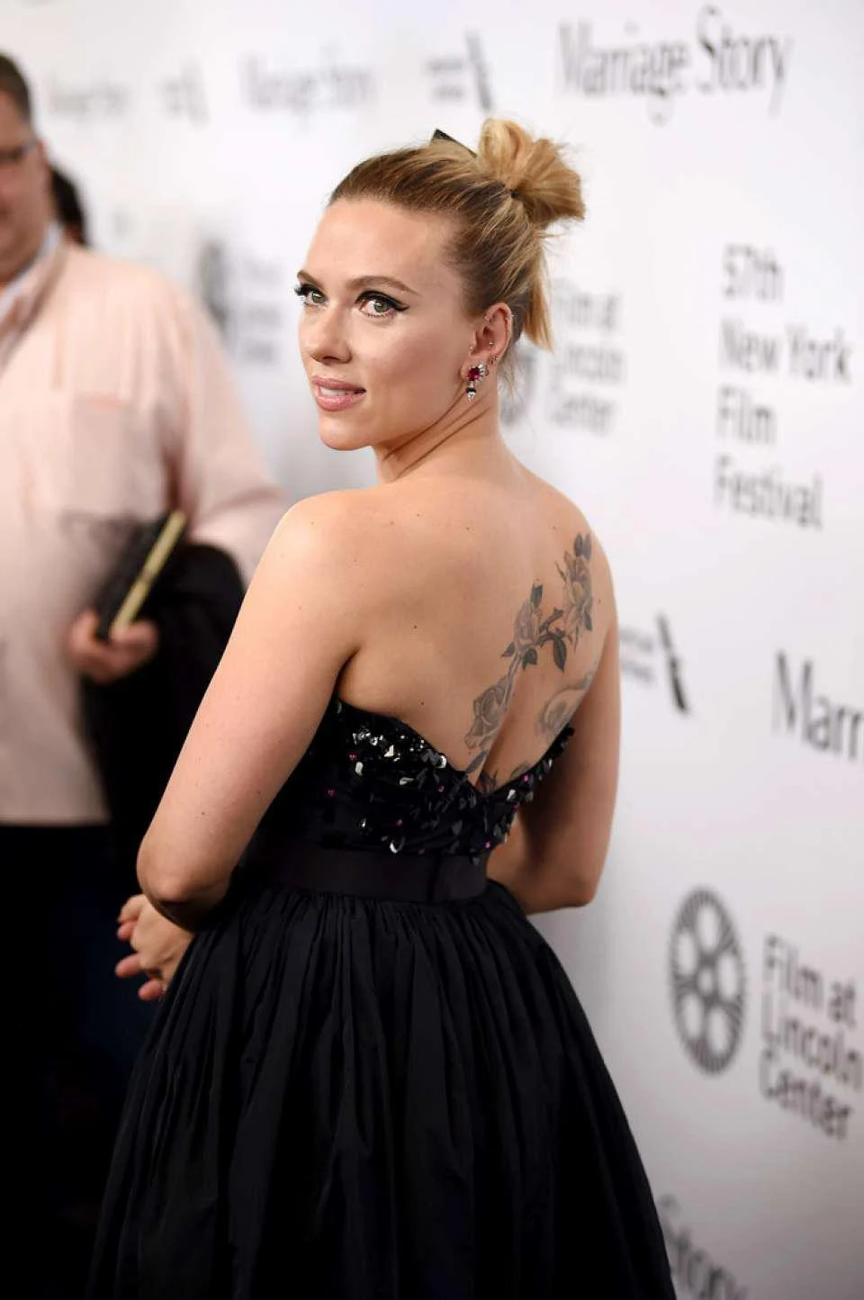 Another picture of Scarlett looking lovely with an Updo | Scrolller