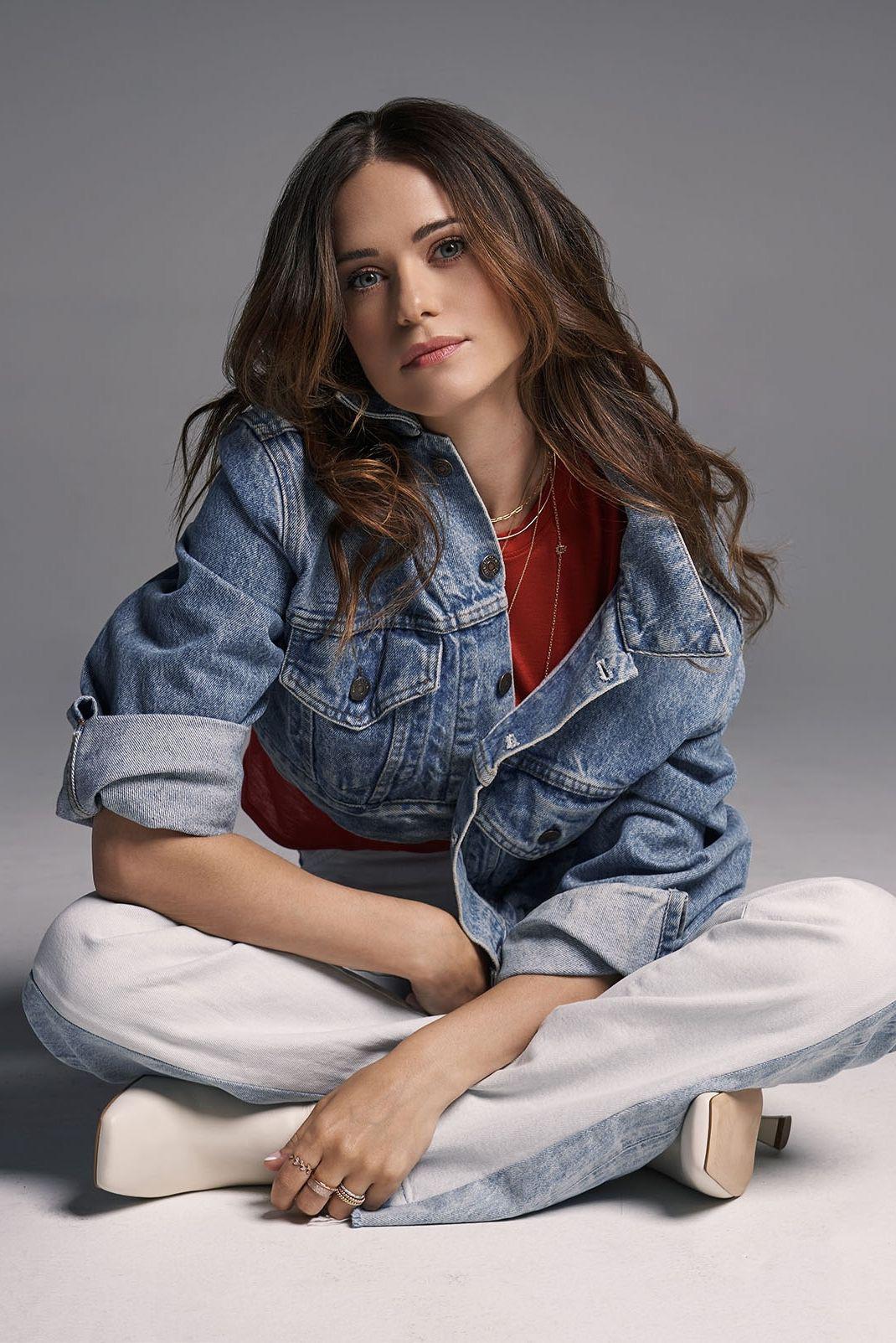 Lyndsy Fonseca Scrolller