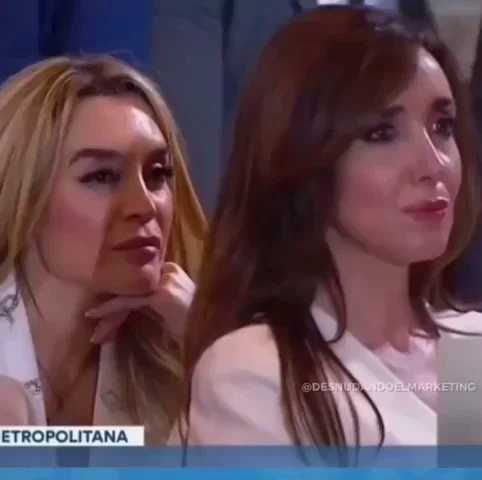 Argentina's new president's girlfriend does something to the new VP during inauguration ceremony ...
