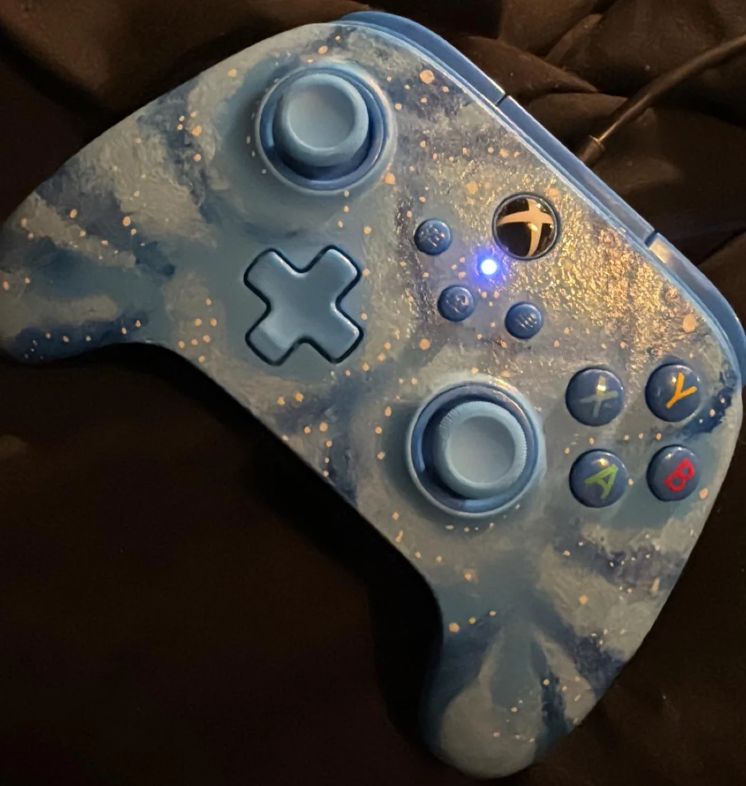 avatar xbox controller!! (painted by me) | Scrolller
