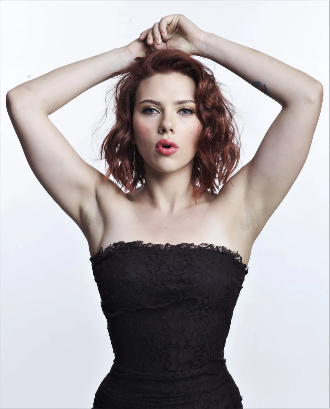 Scarlett Johansson | Scrolller