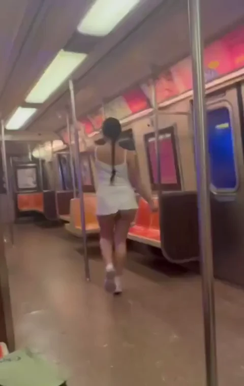 Rowan Blanchard | Scrolller