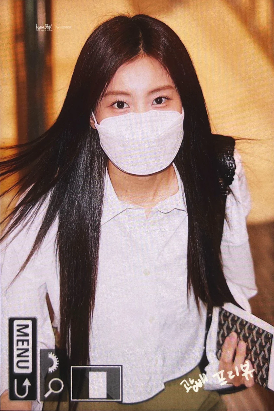 220924 Kang Hyewon @ Gimpo Airport | Scrolller