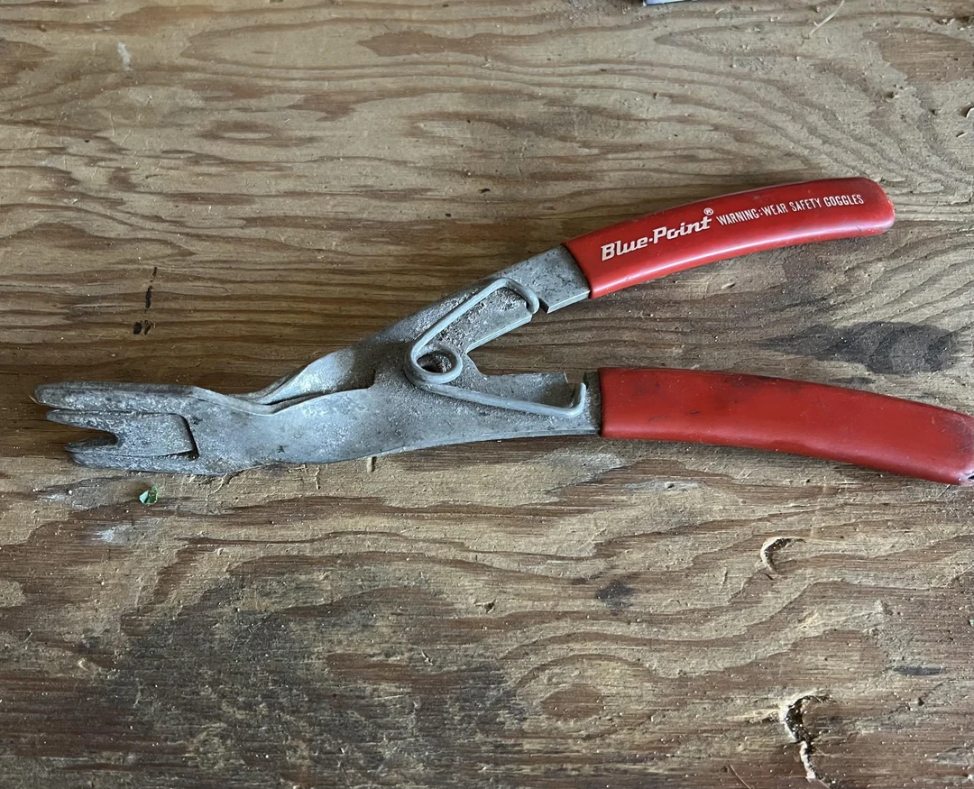 Can someone tell the purpose of this tool? Came out of my grandfathers toolbox | Scrolller