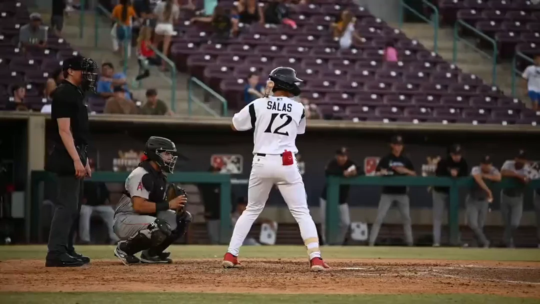 Ethan Salas Goes Yard Scrolller