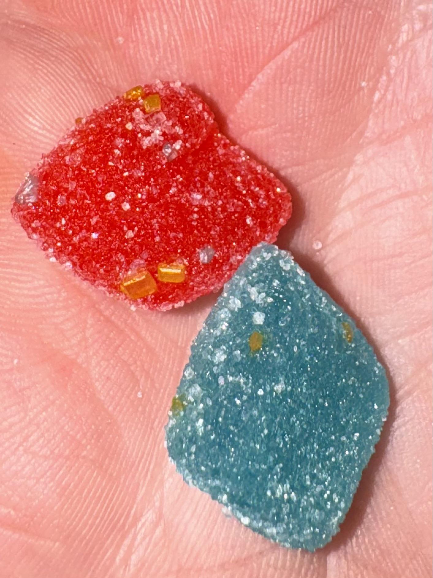 What are these metallic flecks in/on my gummies? | Scrolller