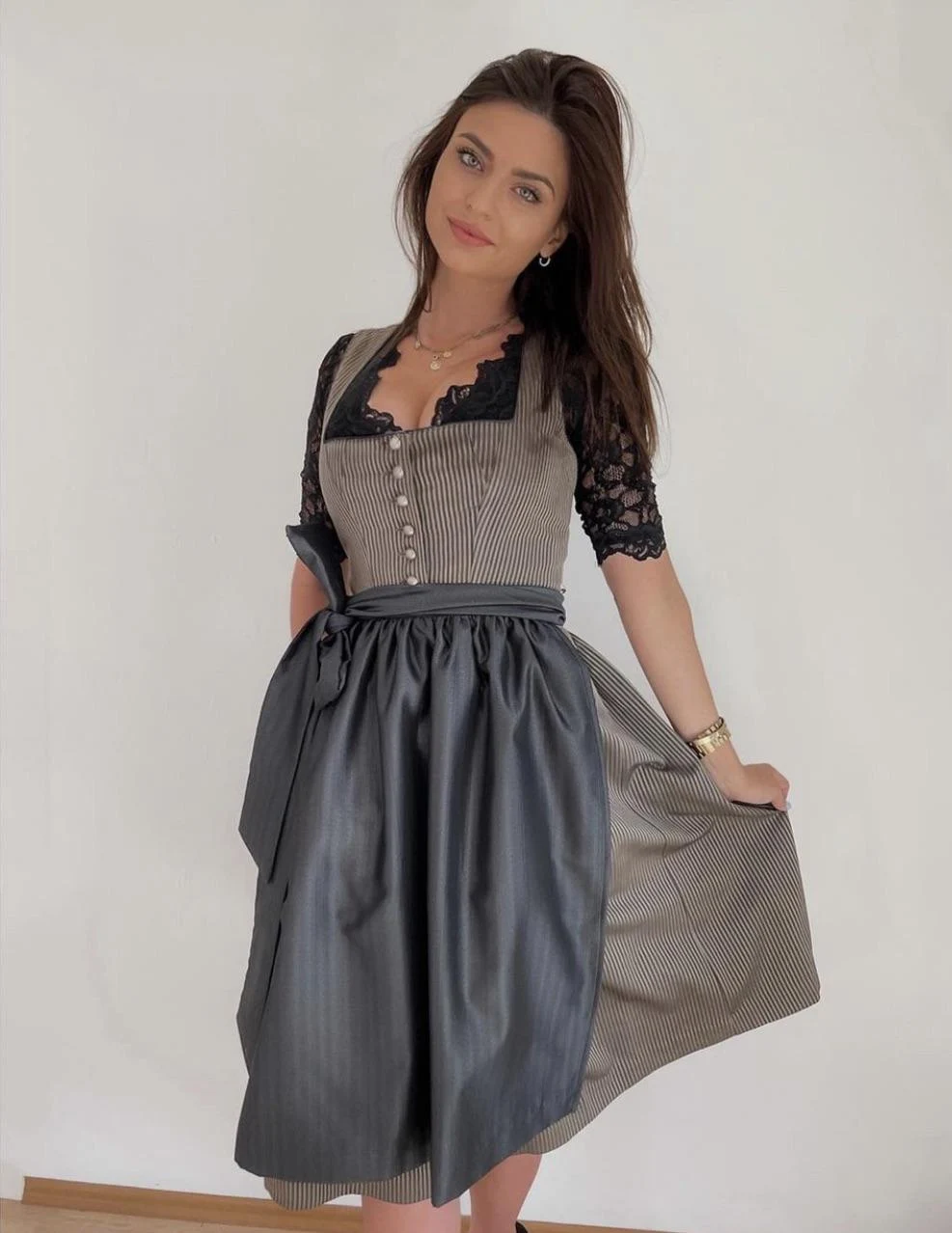 Shades Of Gray Scrolller