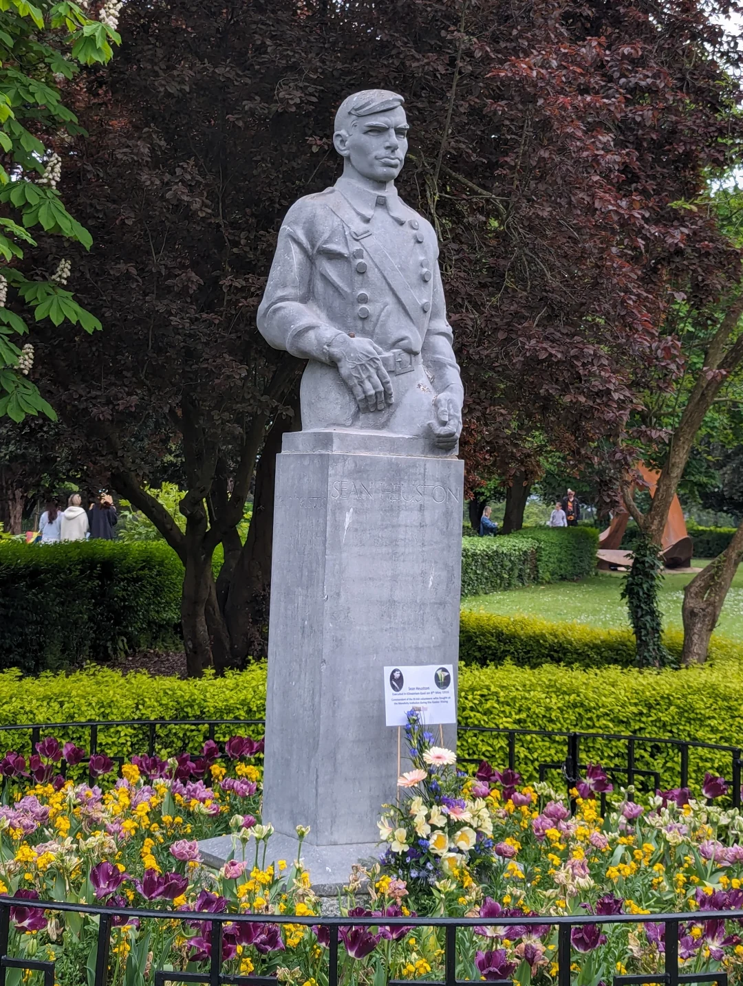 Why does Dublin have a Max statue ? | Scrolller