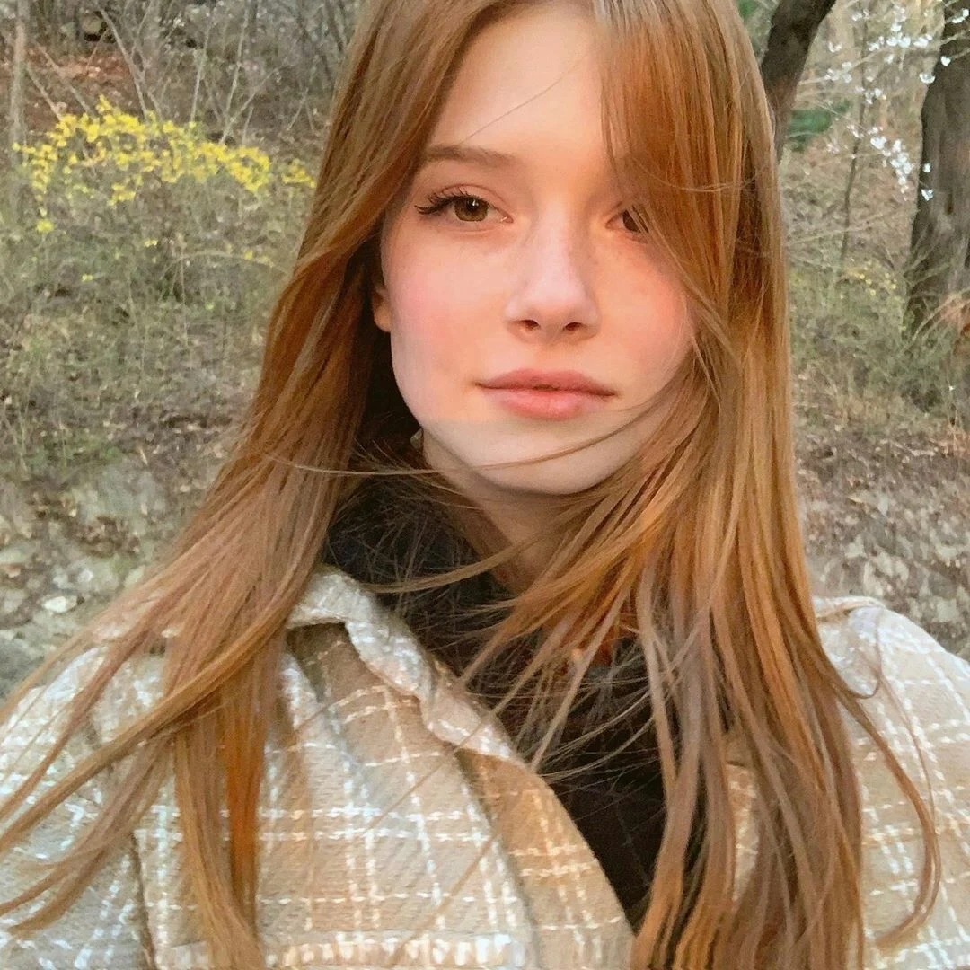 Katya Sitak | Scrolller