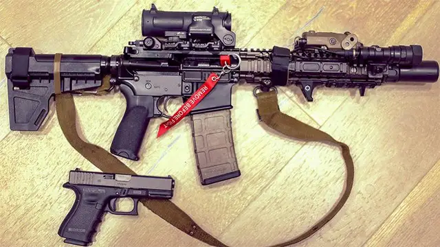 What kind of Ar-15 is this, barrel, rack,receiver,etc… | Scrolller